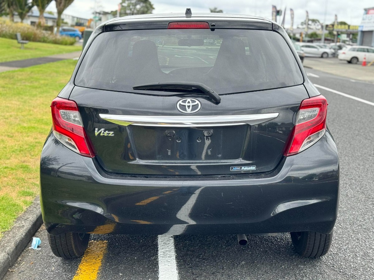 2014 Toyota Vitz | Cars Direct